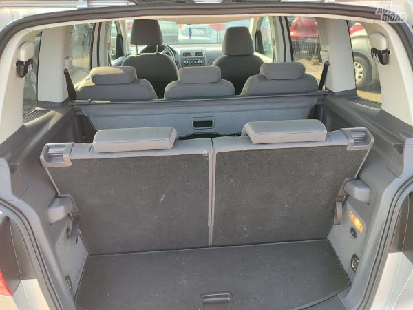 Grey Volkswagen Touran 2012 in Marijampole, with an engine capacity of 1.40 L and mileage of 195 thousand km for 5250 €, photo 9 on AUTOMOTO.COM.LV