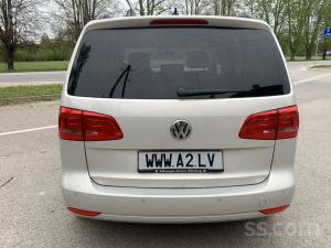 Pelēks Volkswagen Touran 2012 Ogre, ar dzinēja tilpumu 1.60 L un nobraukumu 255 tūkst. km par 6470 €, foto 8 vietnē AUTOMOTO.COM.LV