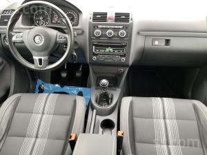 Pelēks Volkswagen Touran 2012 Ogre, ar dzinēja tilpumu 1.60 L un nobraukumu 255 tūkst. km par 6470 €, foto 14 vietnē AUTOMOTO.COM.LV