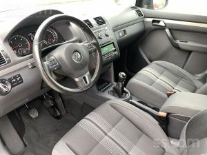 Pelēks Volkswagen Touran 2012 Ogre, ar dzinēja tilpumu 1.60 L un nobraukumu 255 tūkst. km par 6470 €, foto 16 vietnē AUTOMOTO.COM.LV