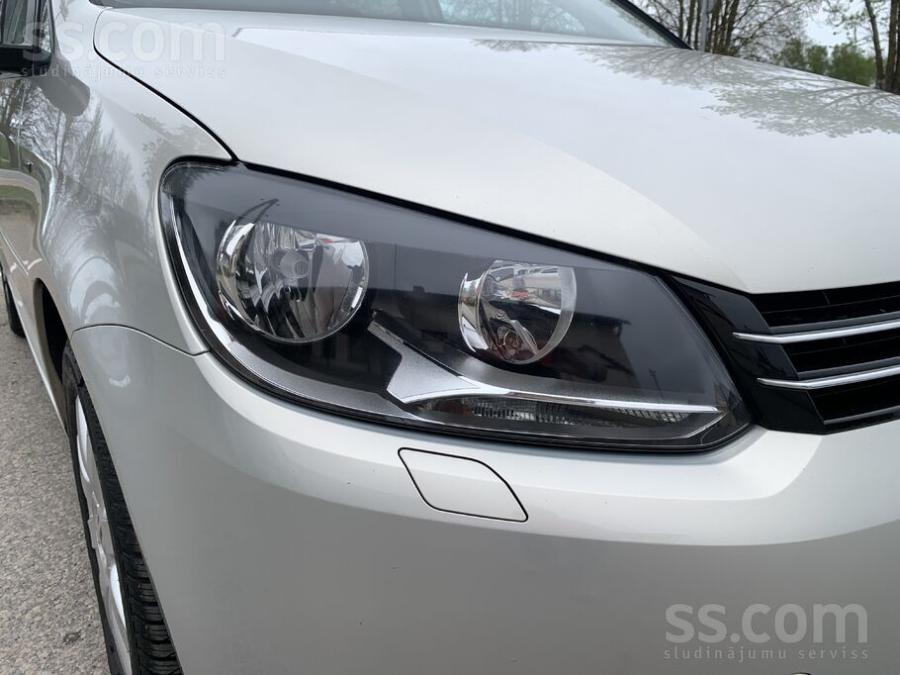 Pelēks Volkswagen Touran 2012 Ogre, ar dzinēja tilpumu 1.60 L un nobraukumu 255 tūkst. km par 6470 €, foto 23 vietnē AUTOMOTO.COM.LV