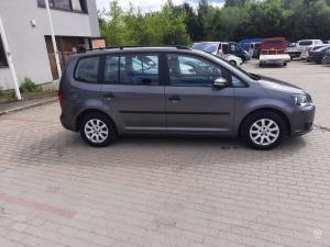 Pelēks Volkswagen Touran 2012 Utena, ar dzinēja tilpumu 1.60 L un nobraukumu 298 tūkst. km par 5250 €, foto 4 vietnē AUTOMOTO.COM.LV