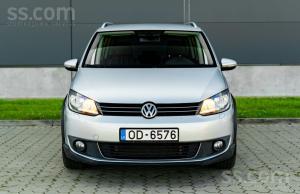 Pelēks Volkswagen Touran 2012 Rīga, ar dzinēja tilpumu 2.00 L un nobraukumu 378 tūkst. km par 6990 €, foto 3 vietnē AUTOMOTO.COM.LV