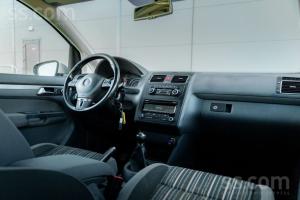 Pelēks Volkswagen Touran 2012 Rīga, ar dzinēja tilpumu 2.00 L un nobraukumu 378 tūkst. km par 6990 €, foto 15 vietnē AUTOMOTO.COM.LV