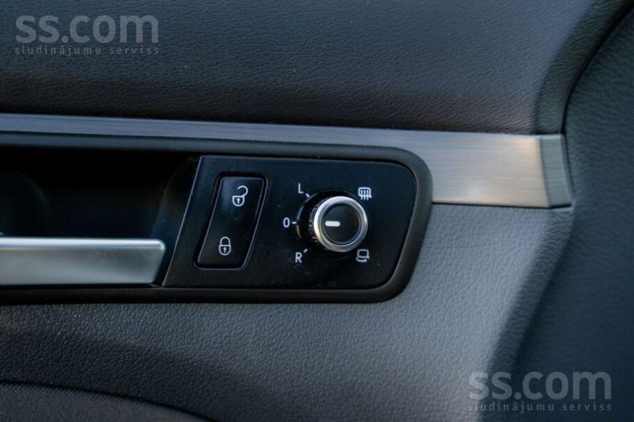 Pelēks Volkswagen Touran 2012 Rīga, ar dzinēja tilpumu 2.00 L un nobraukumu 378 tūkst. km par 6990 €, foto 17 vietnē AUTOMOTO.COM.LV