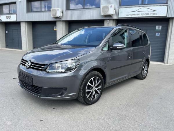 Pelēks Volkswagen Touran 2012 Šauļi, ar dzinēja tilpumu 1.60 L un nobraukumu 299 tūkst. km par 5350 €, foto 3 vietnē AUTOMOTO.COM.LV