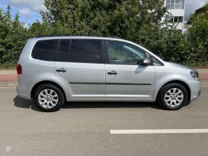 Pelēks Volkswagen Touran 2012 Telšiai, ar dzinēja tilpumu 1.60 L un nobraukumu 206 tūkst. km par 5350 €, foto 7 vietnē AUTOMOTO.COM.LV