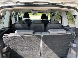 Pelēks Volkswagen Touran 2012 Telšiai, ar dzinēja tilpumu 1.60 L un nobraukumu 206 tūkst. km par 5350 €, foto 28 vietnē AUTOMOTO.COM.LV