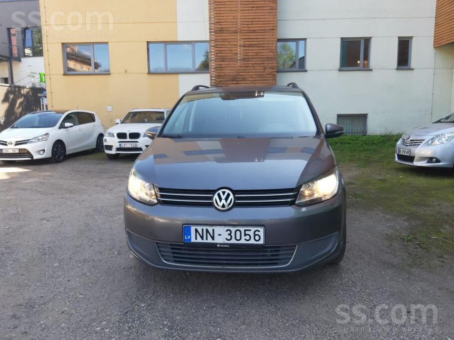 Pelēks Volkswagen Touran 2012 Daugavpils, ar dzinēja tilpumu 2.00 L un nobraukumu 0 tūkst. km par 4700 €, foto 3 vietnē AUTOMOTO.COM.LV