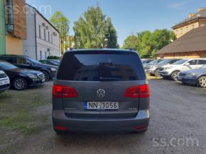 Pelēks Volkswagen Touran 2012 Daugavpils, ar dzinēja tilpumu 2.00 L un nobraukumu 0 tūkst. km par 4700 €, foto 7 vietnē AUTOMOTO.COM.LV