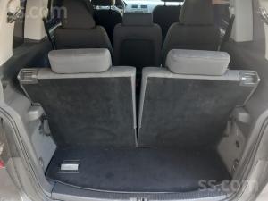 Pelēks Volkswagen Touran 2012 Daugavpils, ar dzinēja tilpumu 2.00 L un nobraukumu 0 tūkst. km par 4700 €, foto 22 vietnē AUTOMOTO.COM.LV