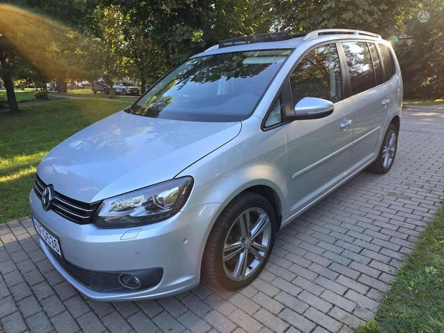 Pelēks Volkswagen Touran 2012 Kauņa, ar dzinēja tilpumu 1.97 L un nobraukumu 111 tūkst. km par 12900 €, foto 7 vietnē AUTOMOTO.COM.LV