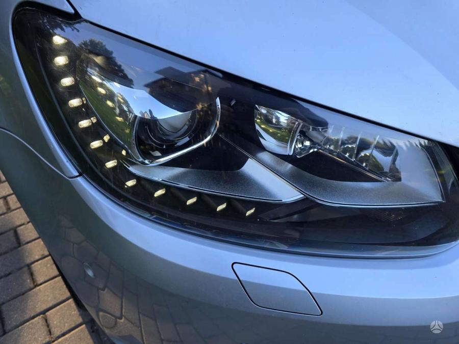 Pelēks Volkswagen Touran 2012 Kauņa, ar dzinēja tilpumu 1.97 L un nobraukumu 111 tūkst. km par 12900 €, foto 8 vietnē AUTOMOTO.COM.LV