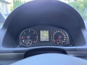 Pelēks Volkswagen Touran 2012 Kauņa, ar dzinēja tilpumu 1.97 L un nobraukumu 111 tūkst. km par 12900 €, foto 10 vietnē AUTOMOTO.COM.LV
