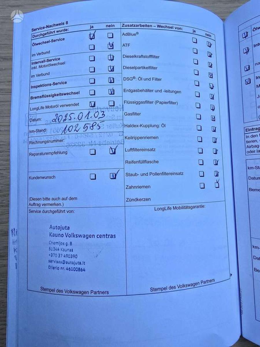 Pelēks Volkswagen Touran 2012 Kauņa, ar dzinēja tilpumu 1.97 L un nobraukumu 111 tūkst. km par 12900 €, foto 20 vietnē AUTOMOTO.COM.LV