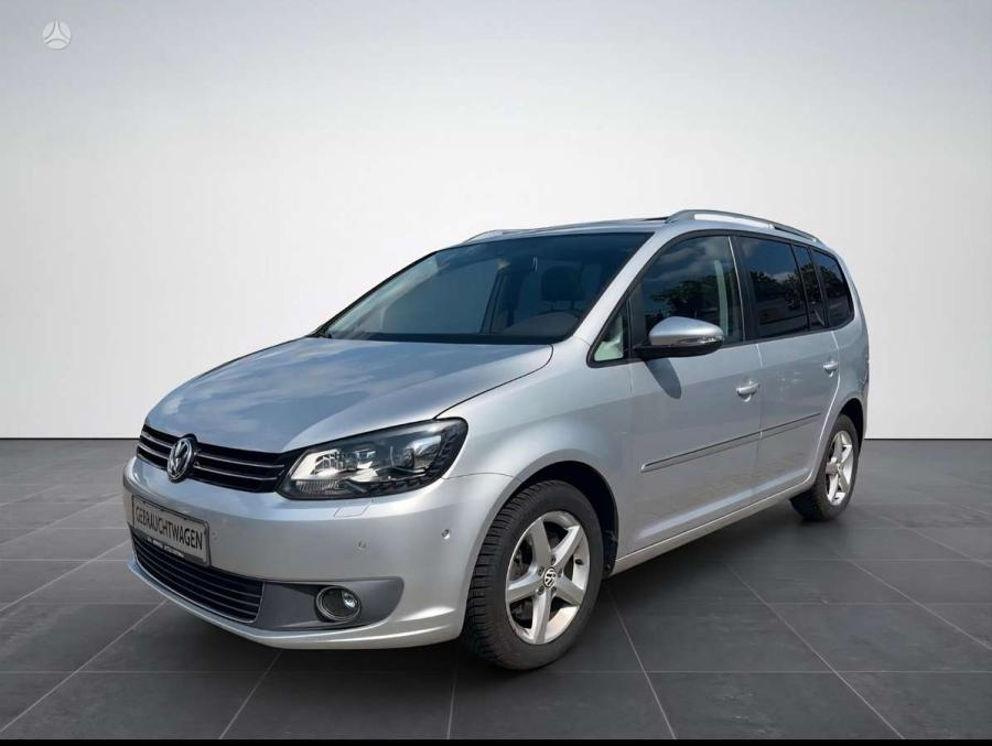 Pelēks Volkswagen Touran 2012 Kauņa, ar dzinēja tilpumu 1.97 L un nobraukumu 111 tūkst. km par 12900 €, foto 30 vietnē AUTOMOTO.COM.LV