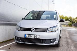 Pelēks Volkswagen Touran 2012 Kauņa, ar dzinēja tilpumu 1.97 L un nobraukumu 245 tūkst. km par 5799 €, foto 4 vietnē AUTOMOTO.COM.LV