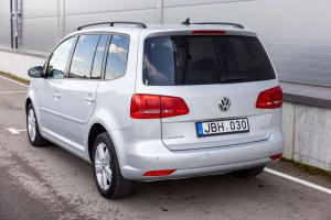 Pelēks Volkswagen Touran 2012 Kauņa, ar dzinēja tilpumu 1.97 L un nobraukumu 245 tūkst. km par 5799 €, foto 7 vietnē AUTOMOTO.COM.LV