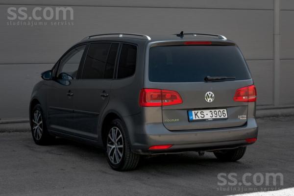 Grey Volkswagen Touran 2013 in Riga, with an engine capacity of 2.00 L and mileage of 0 thousand km for 5650 €, photo 7 on AUTOMOTO.COM.LV