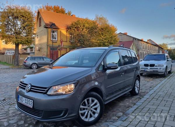 Grey Volkswagen Touran 2013 in Jelgava, with an engine capacity of 1.60 L and mileage of 334 thousand km for 6950 €, photo 8 on AUTOMOTO.COM.LV