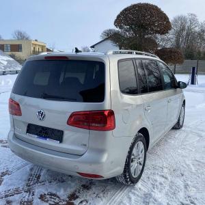 Grey Volkswagen Touran 2013 in Marijampole, with an engine capacity of 1.39 L and mileage of 167 thousand km for 7500 €, photo 4 on AUTOMOTO.COM.LV