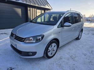 Pelēks Volkswagen Touran 2013 Rokiškis, ar dzinēja tilpumu 1.60 L un nobraukumu 250 tūkst. km par 4500 €, foto  vietnē AUTOMOTO.COM.LV