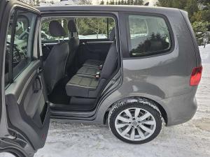 Pelēks Volkswagen Touran 2013 Kauņa, ar dzinēja tilpumu 1.60 L un nobraukumu 150 tūkst. km par 6550 €, foto 14 vietnē AUTOMOTO.COM.LV