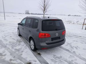 Grey Volkswagen Touran 2013 in Marijampole, with an engine capacity of 1.39 L and mileage of 156 thousand km for 4350 €, photo 7 on AUTOMOTO.COM.LV