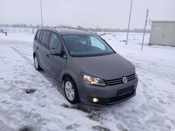 Pelēks Volkswagen Touran 2013 Marijampole, ar dzinēja tilpumu 1.39 L un nobraukumu 156 tūkst. km par 4350 €, foto 8 vietnē AUTOMOTO.COM.LV