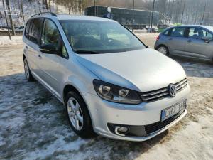 Pelēks Volkswagen Touran 2013 Kauņa, ar dzinēja tilpumu 1.60 L un nobraukumu 324 tūkst. km par 4900 €, foto  vietnē AUTOMOTO.COM.LV