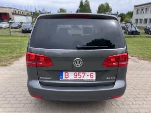 Pelēks Volkswagen Touran 2013 Limbaži, ar dzinēja tilpumu 2.00 L un nobraukumu 263 tūkst. km par 7950 €, foto 6 vietnē AUTOMOTO.COM.LV