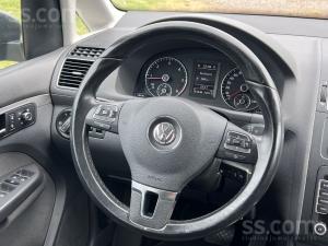 Pelēks Volkswagen Touran 2013 Limbaži, ar dzinēja tilpumu 2.00 L un nobraukumu 263 tūkst. km par 7950 €, foto 14 vietnē AUTOMOTO.COM.LV