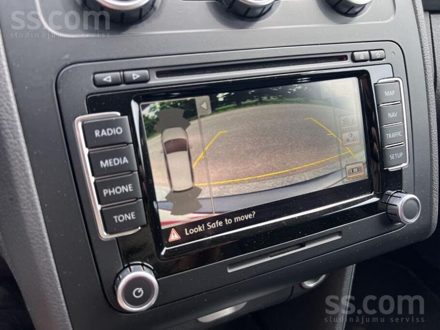 Pelēks Volkswagen Touran 2013 Limbaži, ar dzinēja tilpumu 2.00 L un nobraukumu 263 tūkst. km par 7950 €, foto 17 vietnē AUTOMOTO.COM.LV