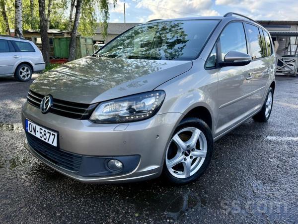 Pelēks Volkswagen Touran 2013 Rīga, ar dzinēja tilpumu 1.60 L un nobraukumu 0 tūkst. km par 5490 €, foto 7 vietnē AUTOMOTO.COM.LV
