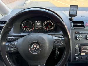 Pelēks Volkswagen Touran 2013 Kauņa, ar dzinēja tilpumu 1.60 L un nobraukumu 250 tūkst. km par 6200 €, foto 12 vietnē AUTOMOTO.COM.LV
