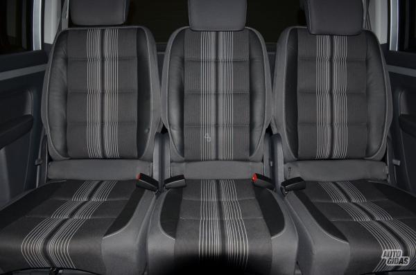 Grey Volkswagen Touran 2013 in Kaunas, with an engine capacity of 2.00 L and mileage of 230 thousand km for 6650 €, photo 3 on AUTOMOTO.COM.LV