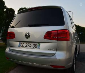 Pelēks Volkswagen Touran 2013 Kauņa, ar dzinēja tilpumu 2.00 L un nobraukumu 230 tūkst. km par 6650 €, foto 30 vietnē AUTOMOTO.COM.LV