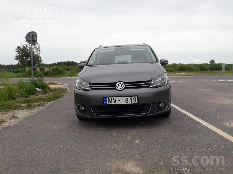 Pelēks Volkswagen Touran 2013 Bauska, ar dzinēja tilpumu 1.60 L un nobraukumu 280 tūkst. km par 5700 €, foto 1 vietnē AUTOMOTO.COM.LV