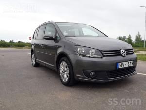 Pelēks Volkswagen Touran 2013 Bauska, ar dzinēja tilpumu 1.60 L un nobraukumu 280 tūkst. km par 5700 €, foto 4 vietnē AUTOMOTO.COM.LV
