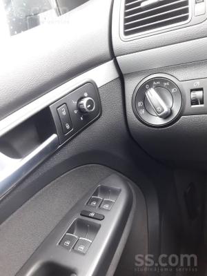 Pelēks Volkswagen Touran 2013 Bauska, ar dzinēja tilpumu 1.60 L un nobraukumu 280 tūkst. km par 5700 €, foto 15 vietnē AUTOMOTO.COM.LV
