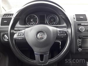 Pelēks Volkswagen Touran 2013 Bauska, ar dzinēja tilpumu 1.60 L un nobraukumu 280 tūkst. km par 5700 €, foto 17 vietnē AUTOMOTO.COM.LV