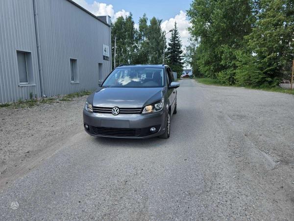 Pelēks Volkswagen Touran 2013 Ukmergė, ar dzinēja tilpumu 1.60 L un nobraukumu 240 tūkst. km par 4150 €, foto 1 vietnē AUTOMOTO.COM.LV