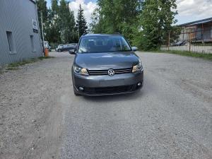 Grey Volkswagen Touran 2013 in Ukmerge, with an engine capacity of 1.60 L and mileage of 240 thousand km for 4150 €, photo 5 on AUTOMOTO.COM.LV