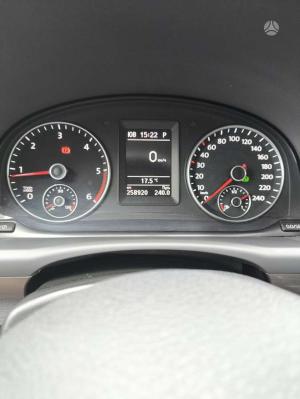 Pelēks Volkswagen Touran 2013 Viļņa, ar dzinēja tilpumu 1.60 L un nobraukumu 267 tūkst. km par 4950 €, foto 10 vietnē AUTOMOTO.COM.LV