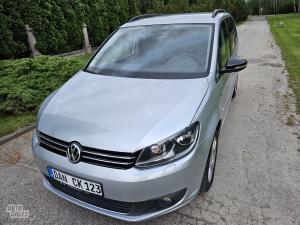 Pelēks Volkswagen Touran 2013 Mažeikiai, ar dzinēja tilpumu 2.00 L un nobraukumu 242 tūkst. km par 5950 €, foto 4 vietnē AUTOMOTO.COM.LV
