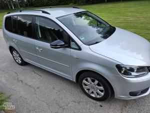 Pelēks Volkswagen Touran 2013 Mažeikiai, ar dzinēja tilpumu 2.00 L un nobraukumu 242 tūkst. km par 5950 €, foto 8 vietnē AUTOMOTO.COM.LV