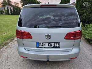 Pelēks Volkswagen Touran 2013 Mažeikiai, ar dzinēja tilpumu 2.00 L un nobraukumu 242 tūkst. km par 5950 €, foto 13 vietnē AUTOMOTO.COM.LV