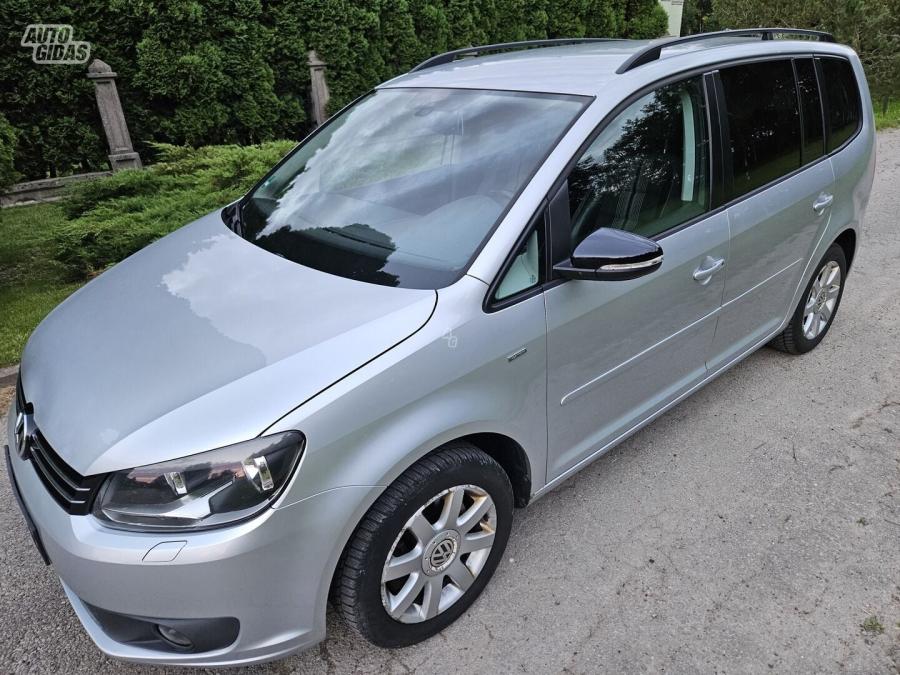 Pelēks Volkswagen Touran 2013 Mažeikiai, ar dzinēja tilpumu 2.00 L un nobraukumu 242 tūkst. km par 5950 €, foto 18 vietnē AUTOMOTO.COM.LV