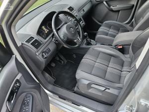 Pelēks Volkswagen Touran 2013 Mažeikiai, ar dzinēja tilpumu 2.00 L un nobraukumu 242 tūkst. km par 5950 €, foto 20 vietnē AUTOMOTO.COM.LV