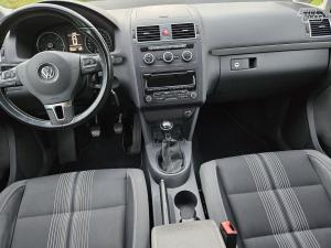 Pelēks Volkswagen Touran 2013 Mažeikiai, ar dzinēja tilpumu 2.00 L un nobraukumu 242 tūkst. km par 5950 €, foto 21 vietnē AUTOMOTO.COM.LV